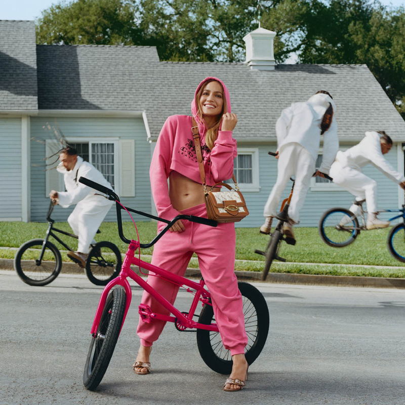 COACH INTRODUCES SPRING 2022 WITH HORSE AND CARRIAGE CAMPAIGN “THAT’S ...